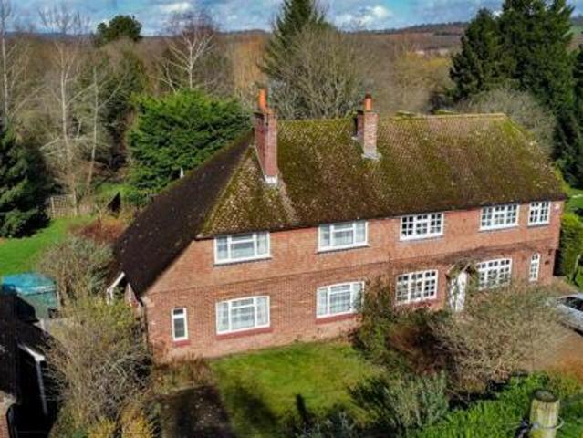 3 Bedroom House For Sale In Plaxtol