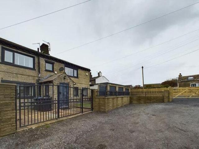 3 Bedroom House For Sale In Queensbury