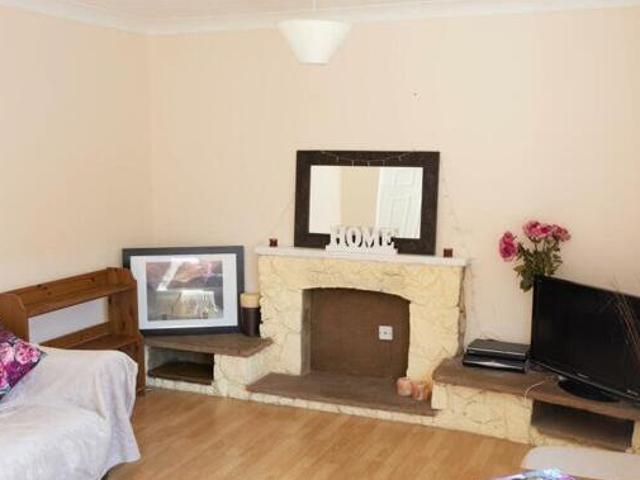 3 Bedroom House For Sale In Rainham