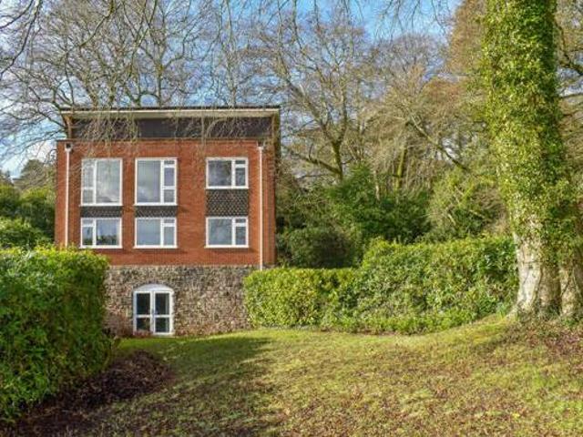 3 Bedroom House For Sale In Ringwood