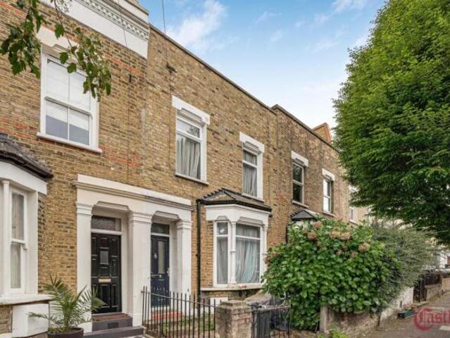3 bedroom house for sale in Rushmore Road, London, E5
