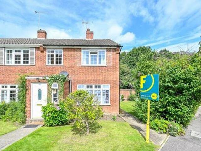 3 Bedroom House For Sale In Woking