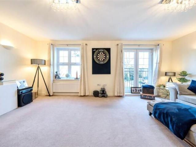4 bedroom semi detached house for sale in Woolman Road, Watford, Hertfordshire, WD17