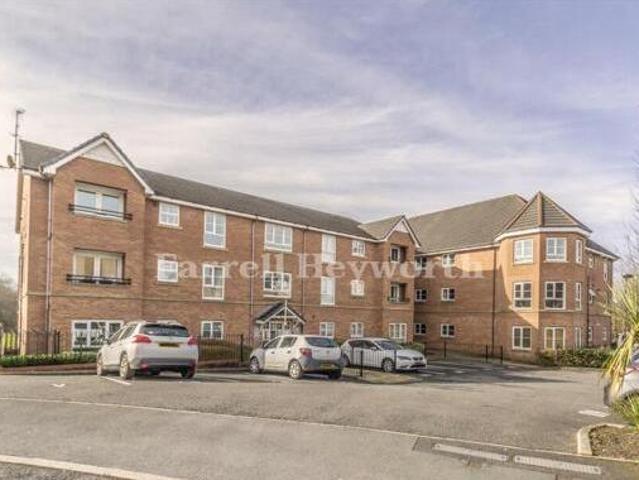 3 Bedroom House For Sale In Westhoughton