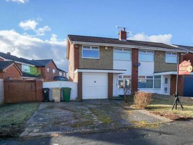 3 Bedroom House For Sale In Westhoughton