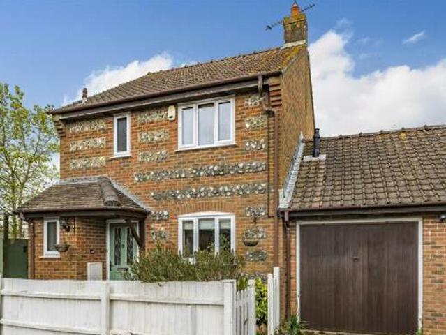 3 Bedroom House For Sale In Winterborne Kingston