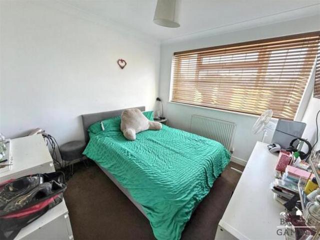 3 bedroom house for sale in Thackeray Close, Eastbourne, BN23