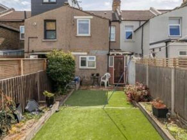 3 bedroom house for sale in Trumpington Road, Forest Gate, E7