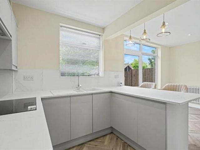 3 bedroom house for sale in Trentham Gardens, Nottingham, NG8
