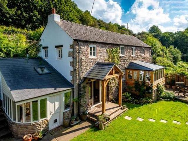 3 Bedroom House For Sale In Upper Redbrook