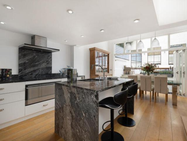 3 bedroom house for sale in Uxbridge Street, Kensington, London, W8