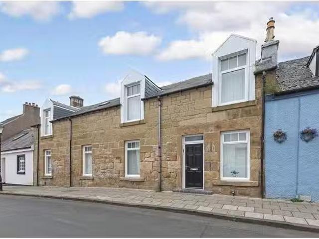3 bedroom house for sale, Maxwellton Ave, Maxwellton Village.