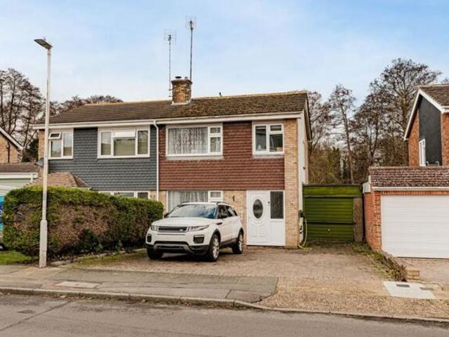 3 Bedroom House Faversham Kent 99688194