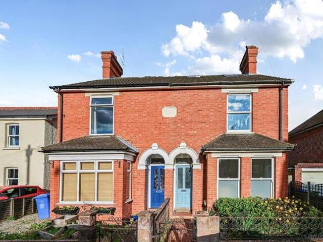3 Bedroom House Farnborough Hampshire 101351846