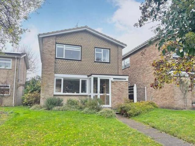 3 Bedroom House Farnham Surrey 98903778
