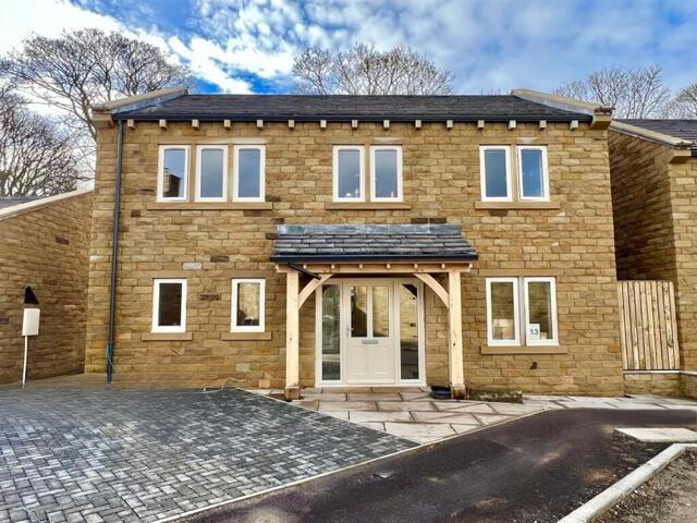 3 Bedroom House Farnley Tyas Farnley Tyas LS99840095