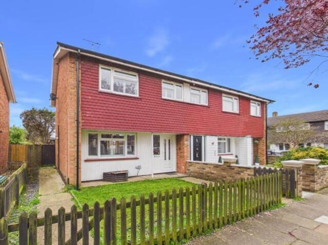 3 Bedroom House Feltham Surrey 100953527