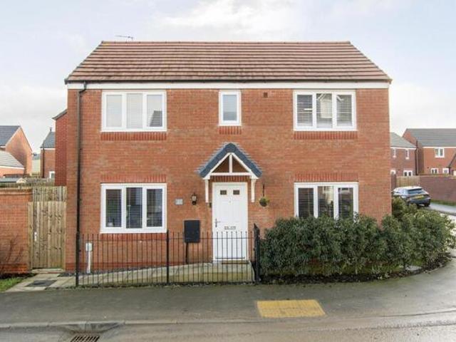 3 Bedroom House Fleckney Fleckney LS101119397