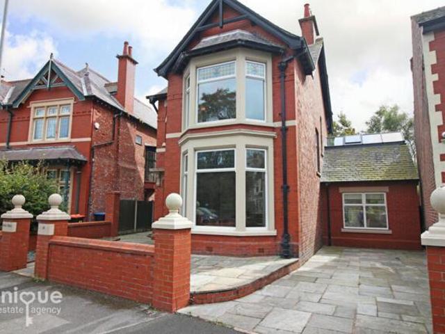 3 Bedroom House Fleetwood Lancashire 98119267