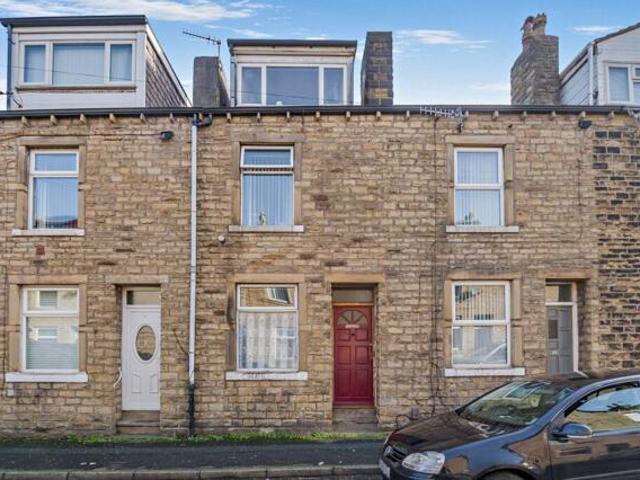 3 Bedroom House Keighley Bradford 100398589