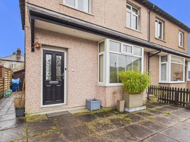3 Bedroom House Kendal Cumbria LS100366285