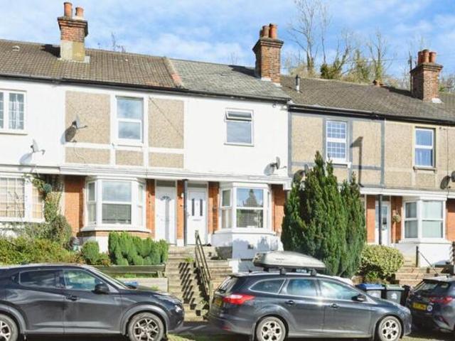 3 Bedroom House Kenley Greater London LS100614811