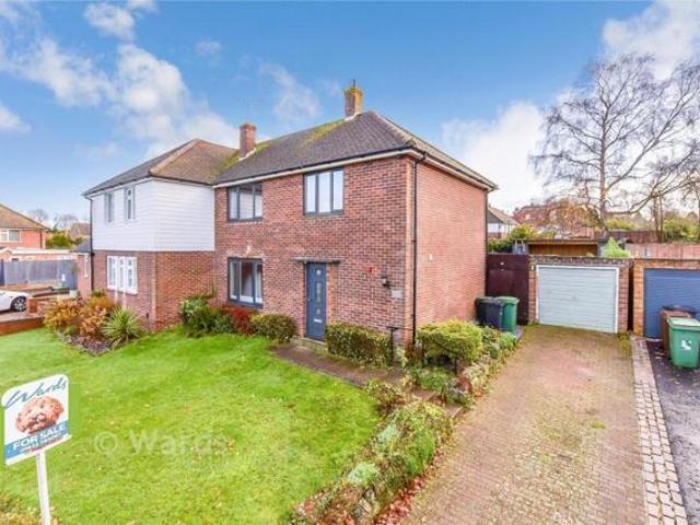 3 Bedroom House Kent Kent LS100058132