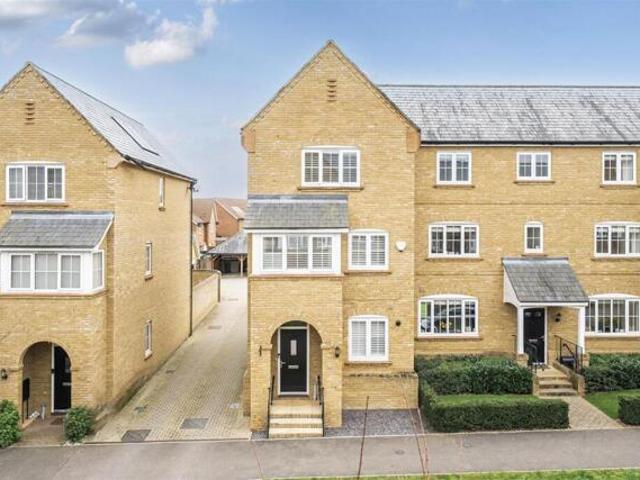 3 Bedroom House Kent Kent LS100685250