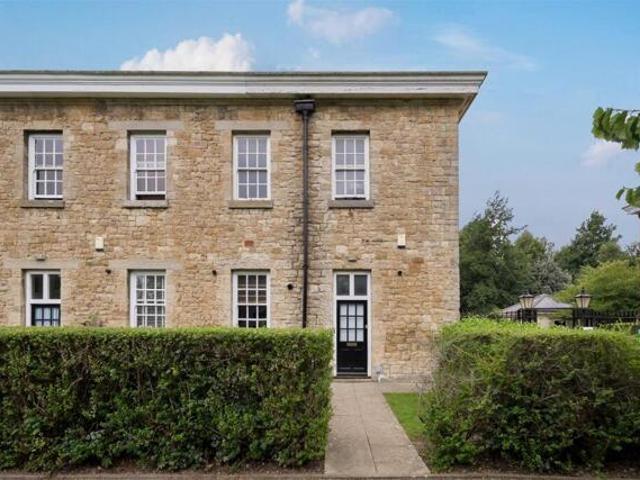 3 Bedroom House Kent Kent LS98503848