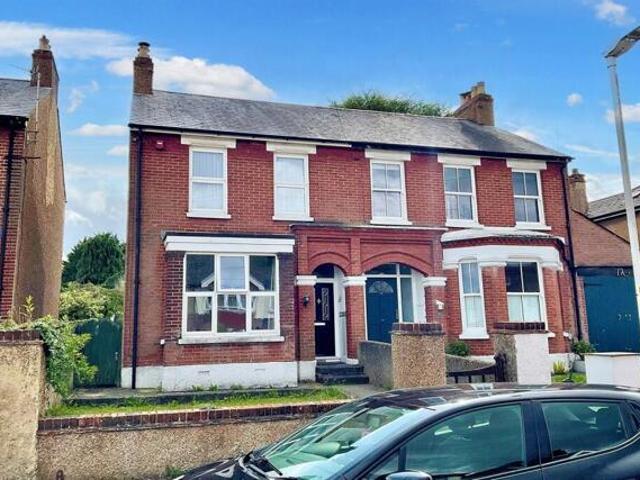 3 Bedroom House Kent Kent LS98504084