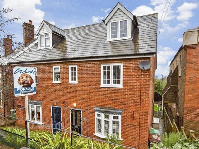 3 Bedroom House Kent Kent 100649102