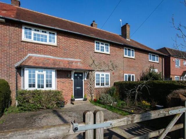 3 Bedroom House Kent Kent 100824922