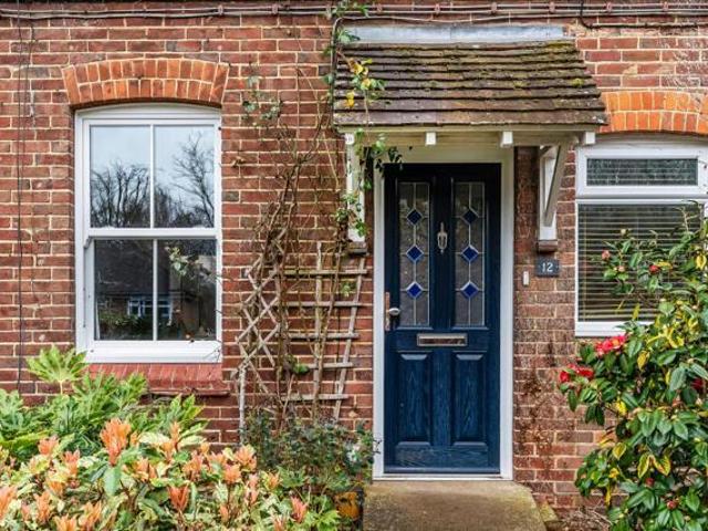 3 Bedroom House Kent Kent 101352045