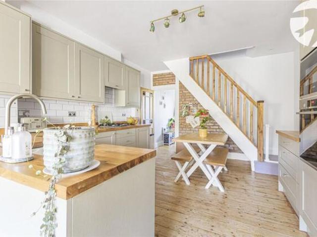 3 Bedroom House Kent Kent 101675396