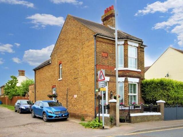 3 Bedroom House Kent Kent 98205102