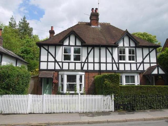 3 Bedroom House Kent Kent 98765789