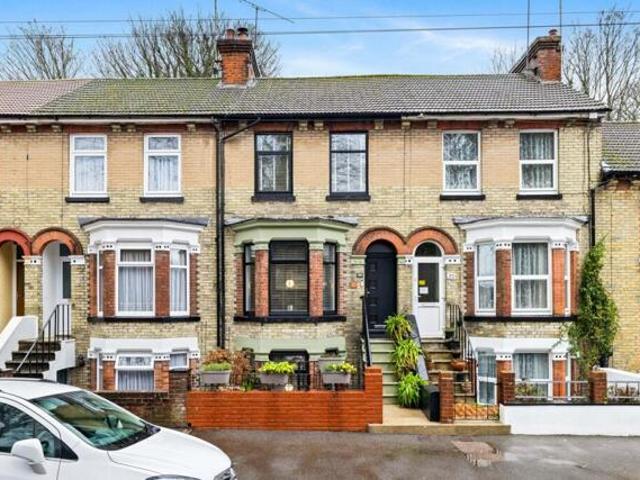 3 Bedroom House Kent Kent 98969237