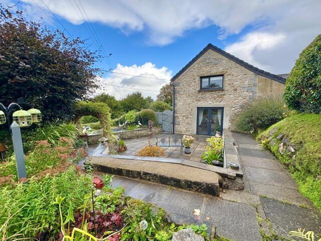 3 Bedroom House Kidwelly Carmarthenshire 100058063