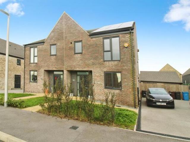 3 Bedroom House Kingswood Bristol LS99895125