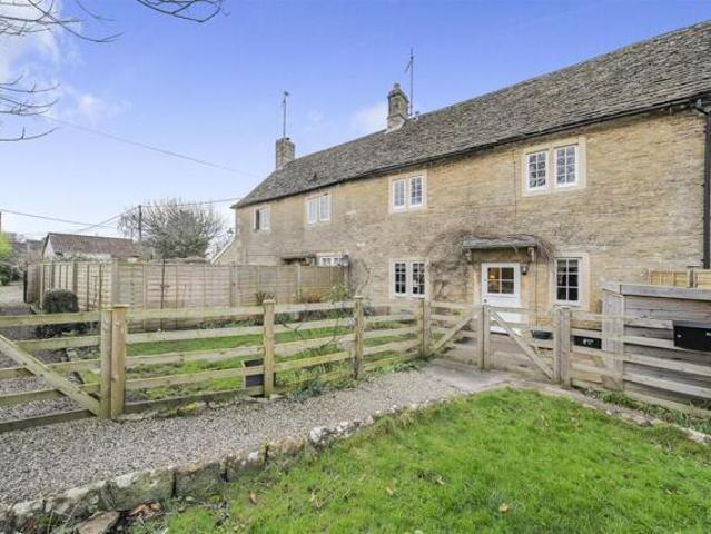 3 Bedroom House Kington Langley Kington Langley 100263281