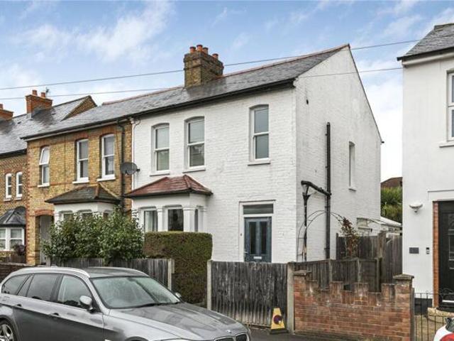 3 Bedroom House Hounslow Greater London 99926398