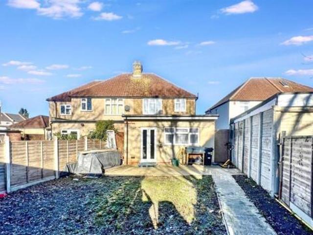 3 Bedroom House Hounslow Greater London LS100426719