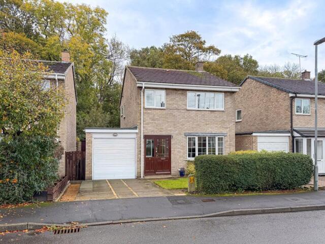 3 Bedroom House Howden Le Wear Howden Le Wear 101891980