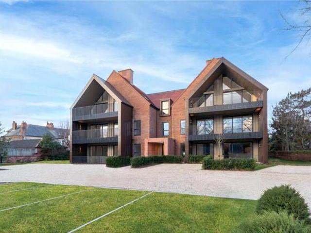 3 Bedroom House Hoylake Wirral LS101316267