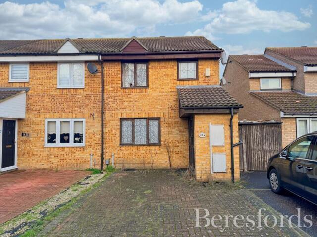 3 Bedroom House Hornchurch Greater London 100057843