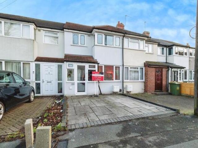 3 Bedroom House Hornchurch Greater London LS100502867