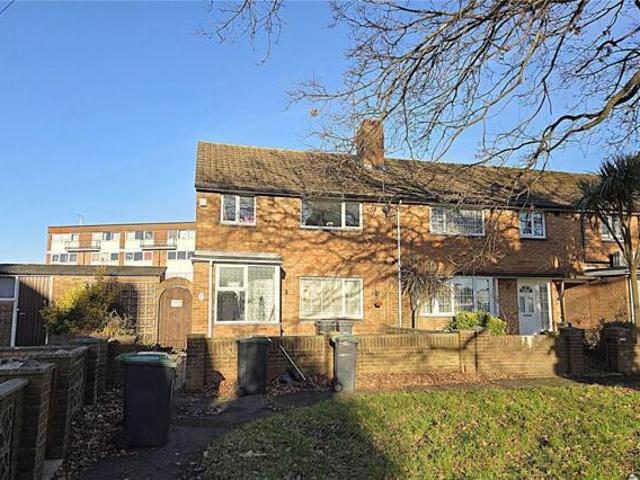 3 Bedroom House Havant Hampshire 101856126
