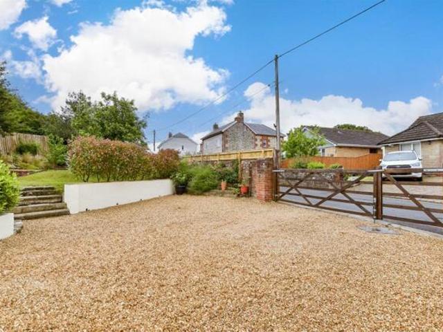 3 Bedroom House Havenstreet Havenstreet LS98386807