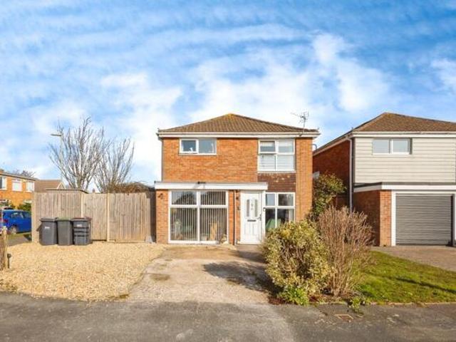 3 Bedroom House Hayling Island Hampshire 99773452