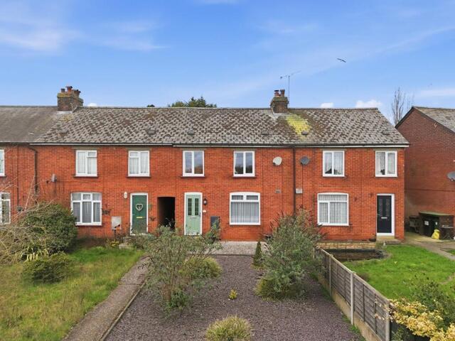 3 Bedroom House Halstead Essex 99735972